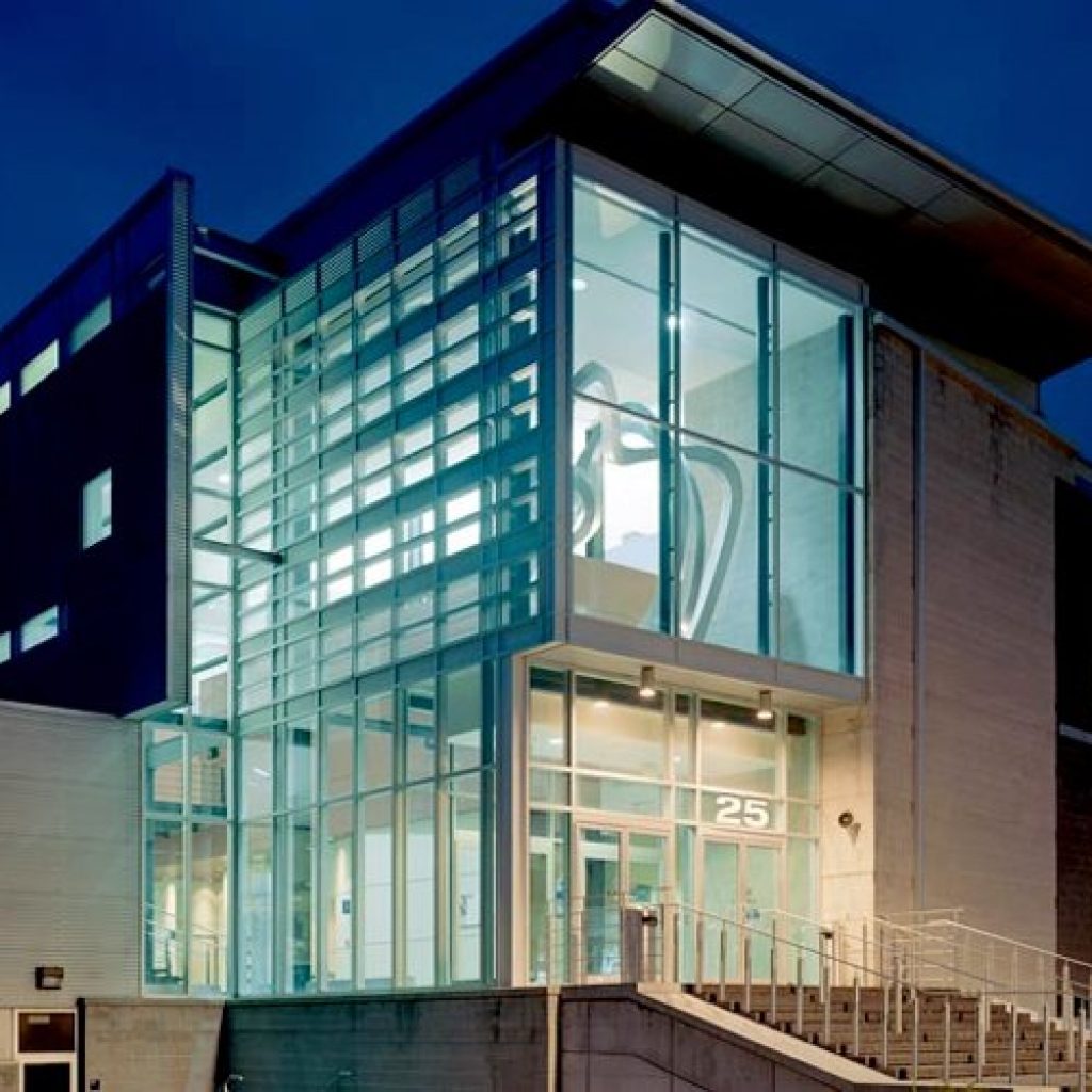 Place Viau - Magil Construction - Coffrages Synergy